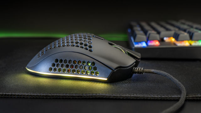 ISY IGM-4500-WT Honeycomb RGB Gaming Maus, Weiß PC Mäuse | MediaMarkt