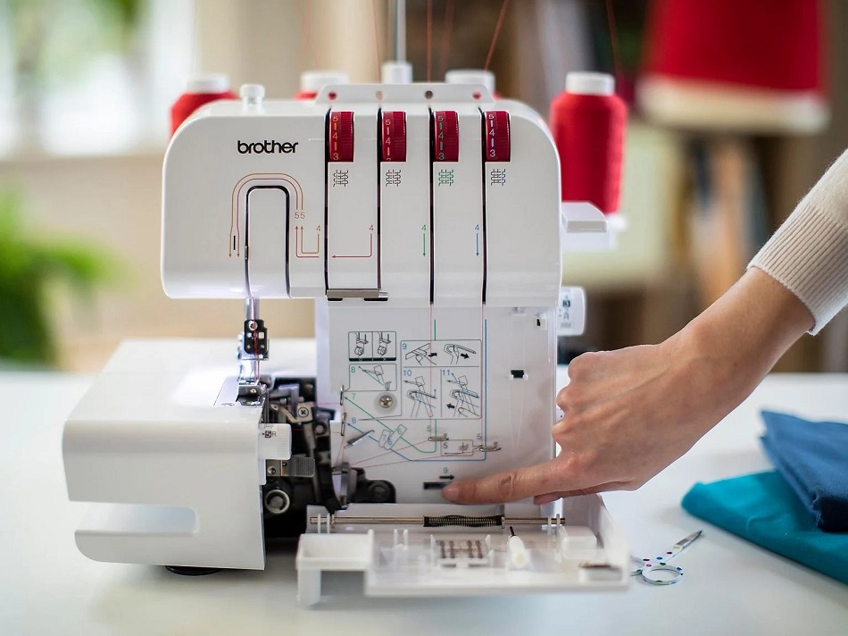 BROTHER M343D Overlock-Nähmaschine bei MediaMarkt