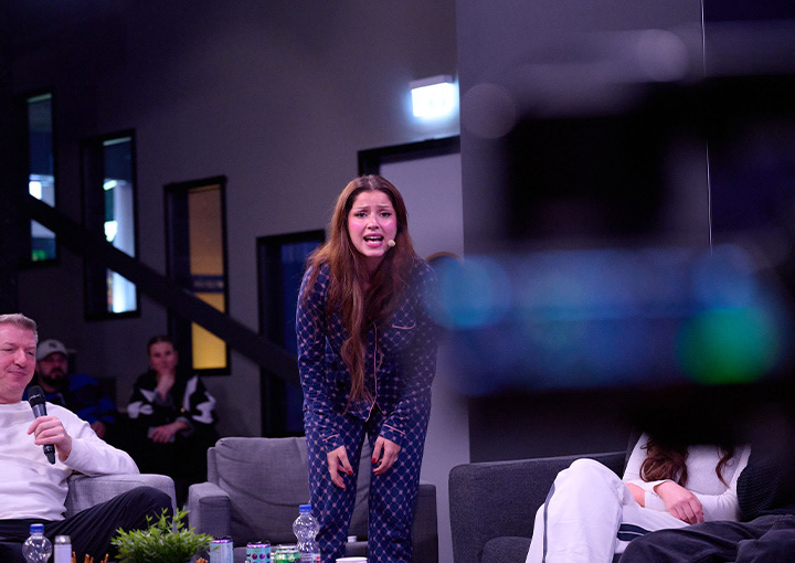 Die ESC Watchparty mit Emily Furz und co