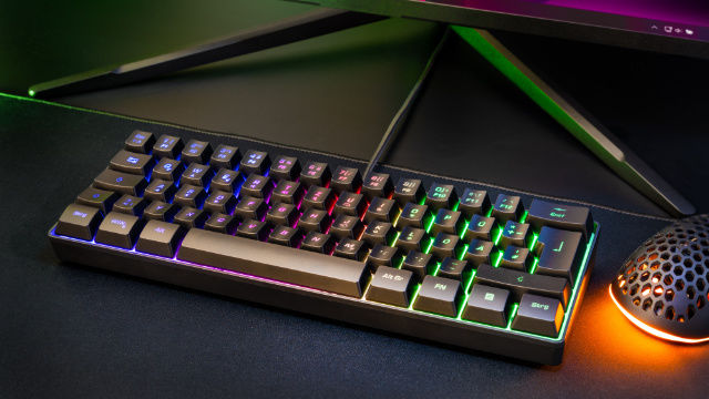 ISY IGK-3500, Mini Gaming Tastatur, Rubberdome, Kabelgebunden, Schwarz ...