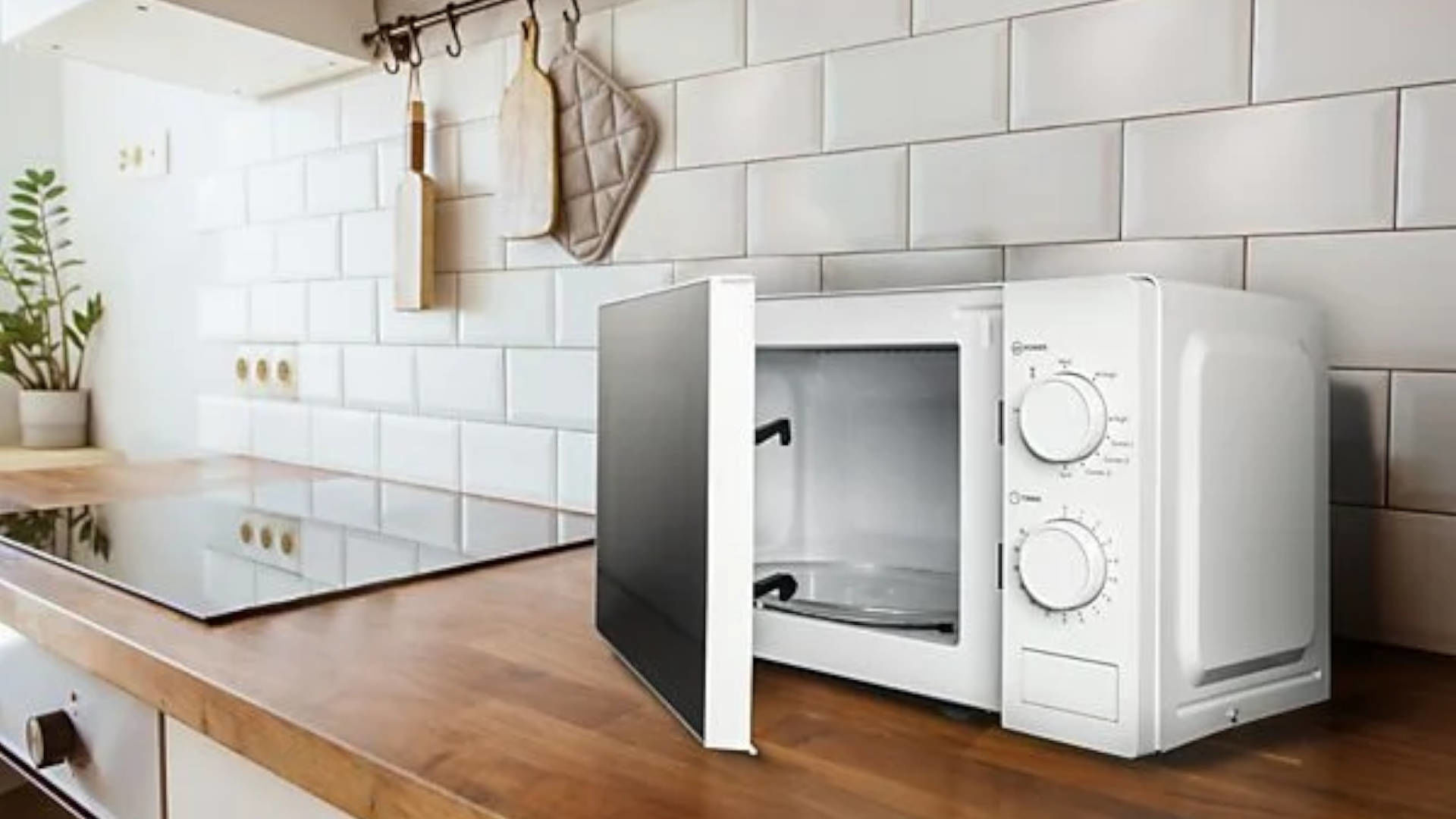 OK Micro-ondes avec Grill (OMWG 2024 W)